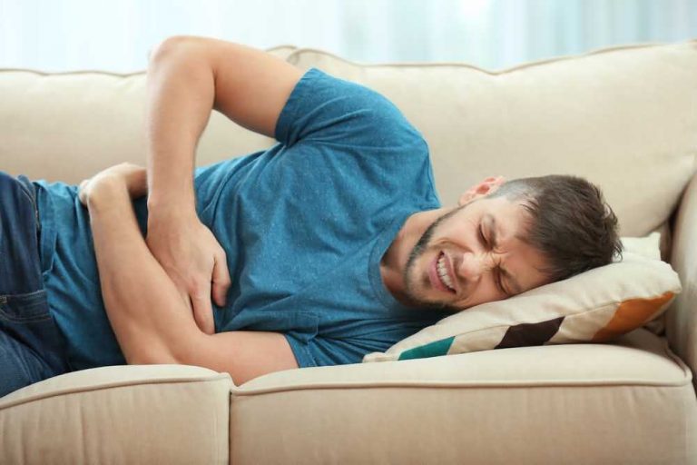 Stomach Ulcer (Gastric Ulcer); 15 Common Signs & Symptoms - Healthella